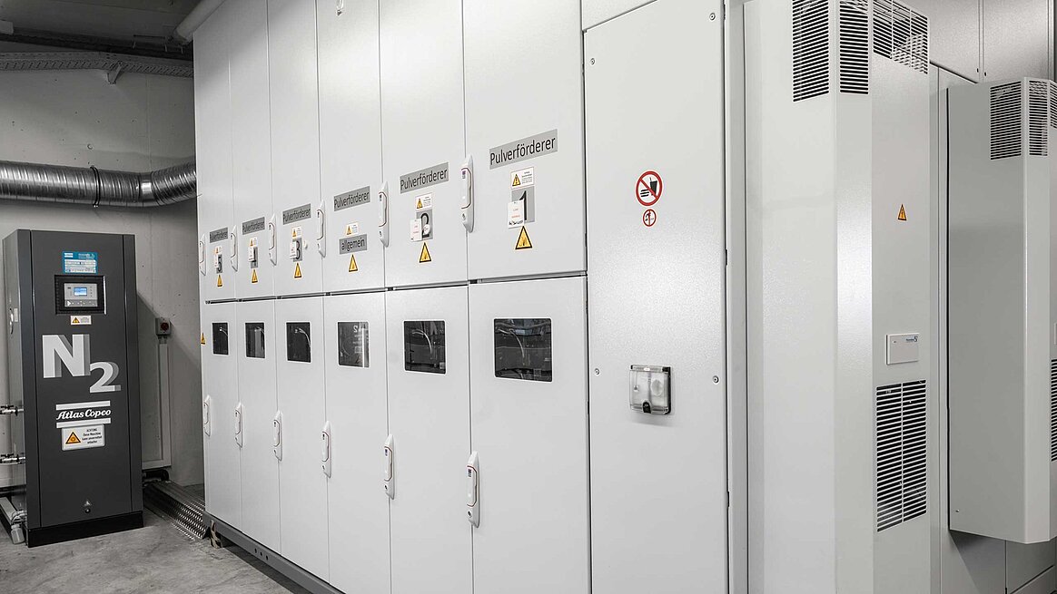 Additive machining at supersonic speed